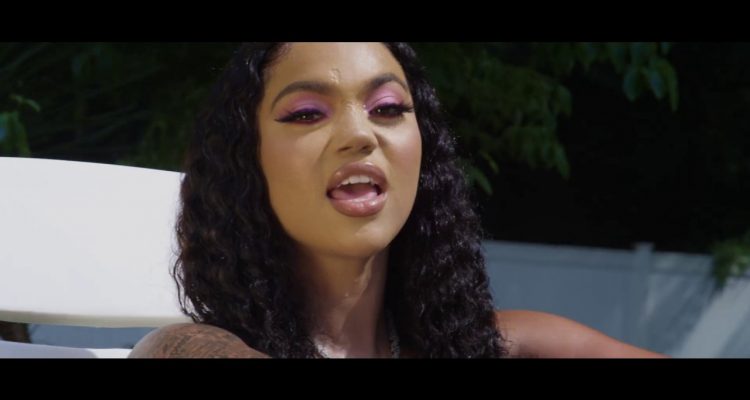 Renni Rucci Bathe In the Sun In New Video, “Play Wit It” - The Source