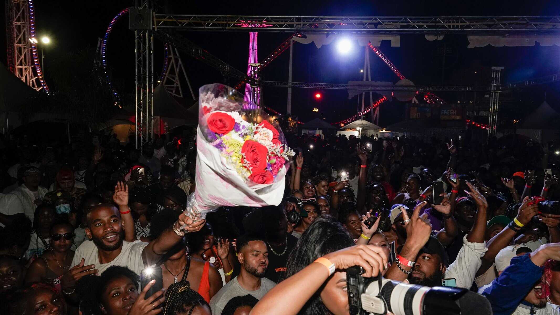 Ashanti Takes The Stage At The Double Up in Brooklyn