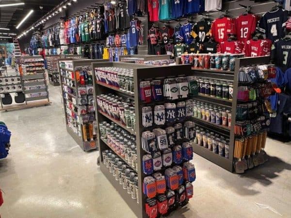 Lids Launches East Coast Flagship Store at American Dream