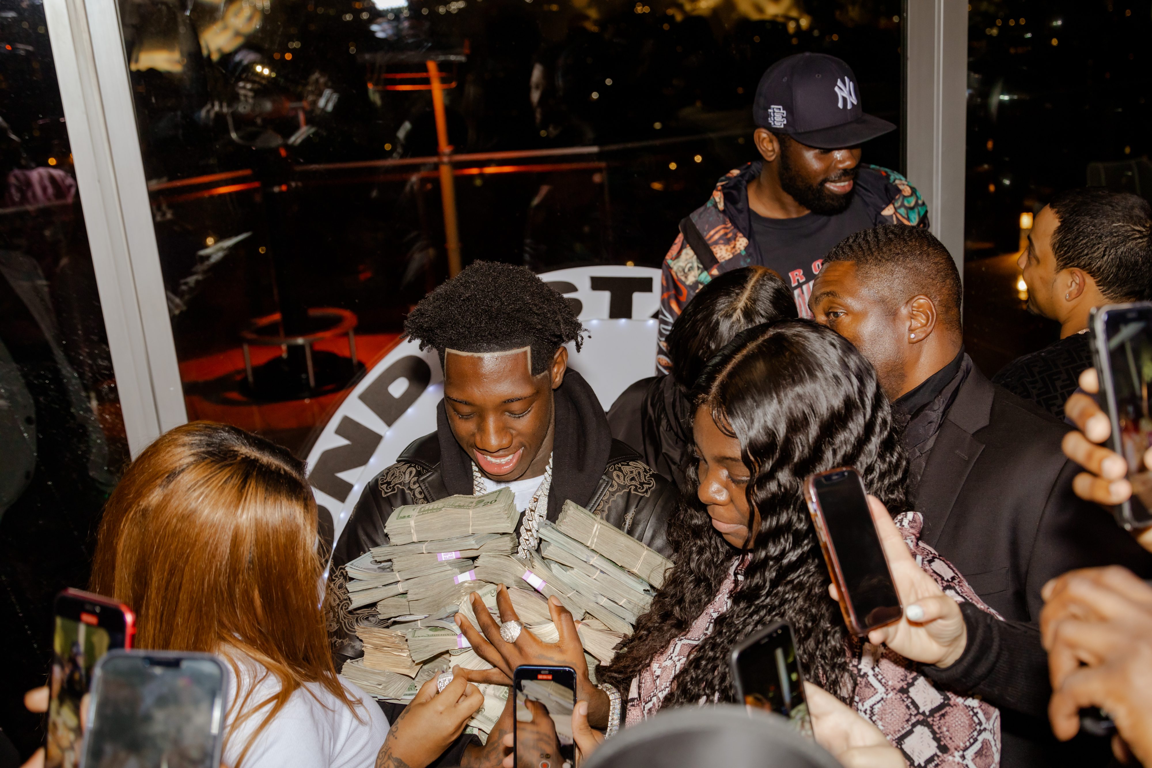 Mel Carter Signs Philly Rapper 2Rare With $800K on the Spot