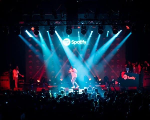 Lil Durk Delivers Live Performance in Brooklyn for Top Fans to ...