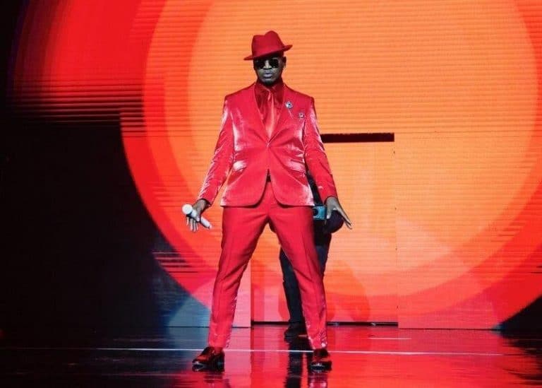 NE-YO Kicks Off Champagne and Roses Tour with Unforgettable Night