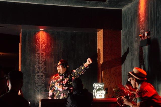 Jack Daniel’s Celebrates Chicago DJs with ‘Mix with the Mixer’ Event ...