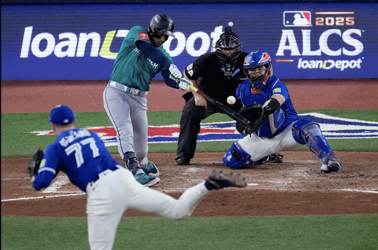 The Source |SOURCE SPORTS: Mariners Top Toronto 10-3 In ALCS Game 2 ...